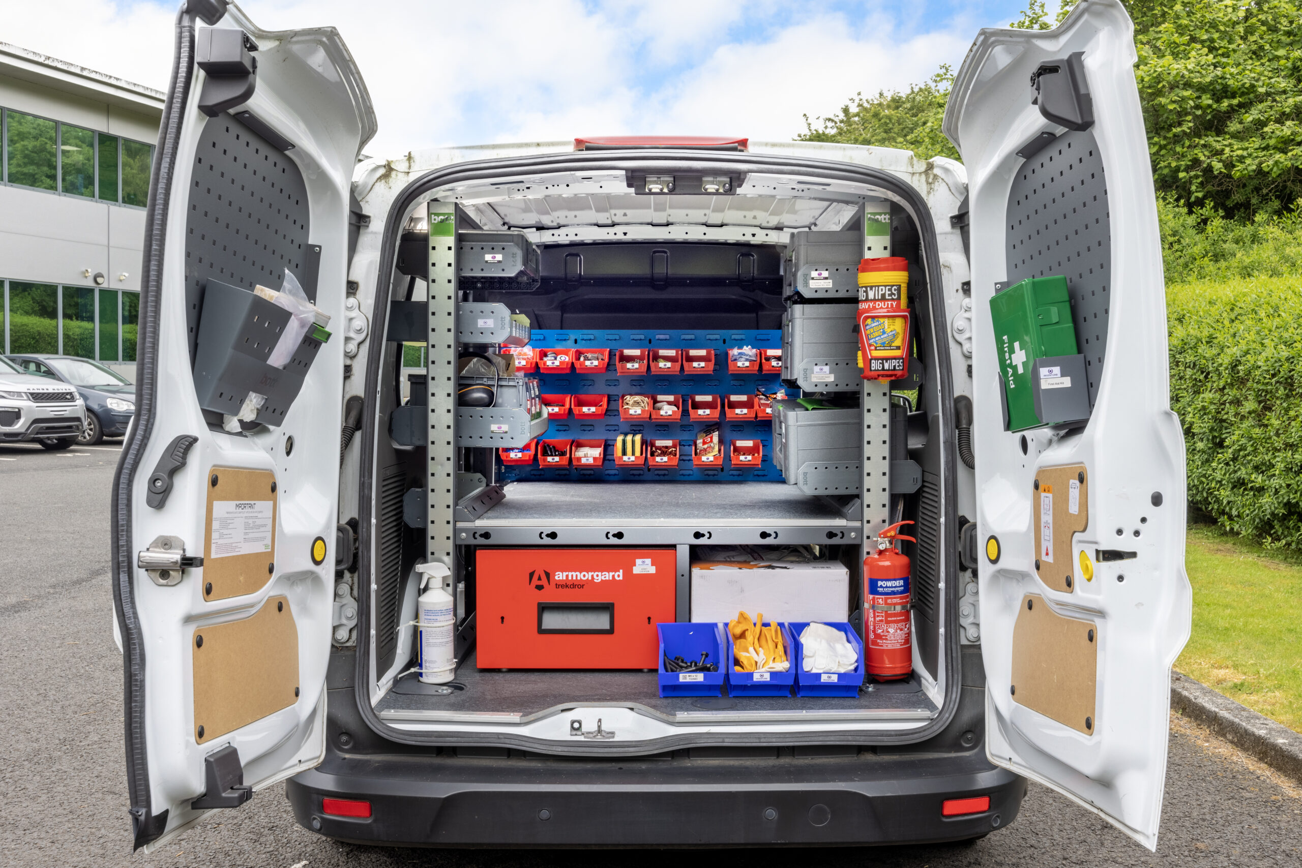 SmartVan tracks parts on the move the smart way | Inventor-e